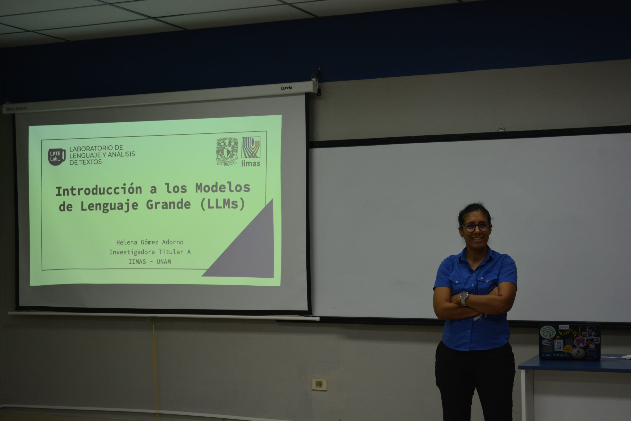 Los Modelos de Lenguaje Grande en la IA, charla con la Dra. Helena ...